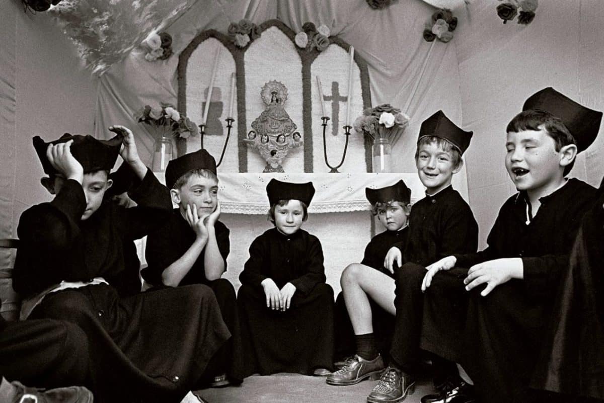 5 claves para entender la fotografía de Cristina García Rodero – VEIN ...